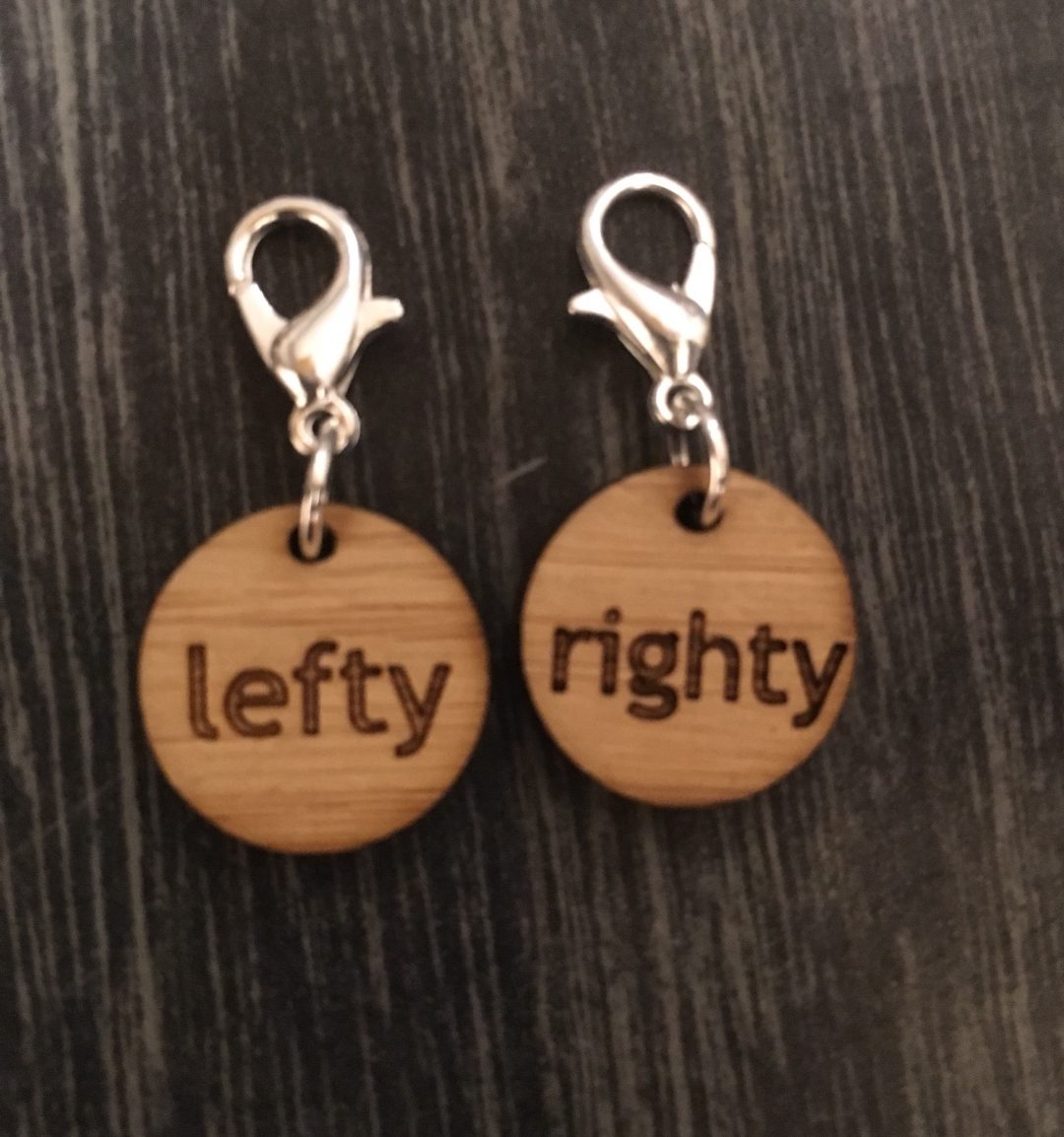 Right and Left Clasped Markers – bamboo | girlontherocks.com